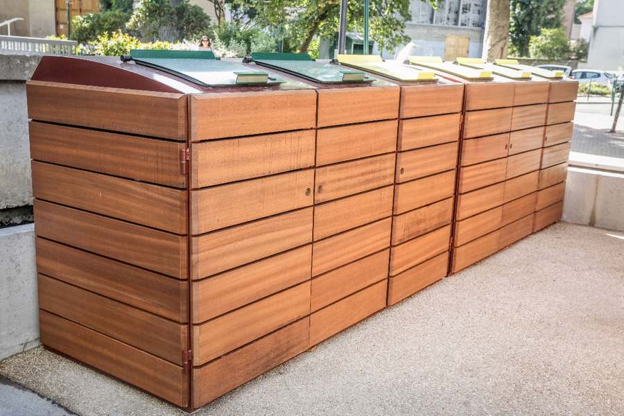 Abris conteneurs en bois de la gamme Mango