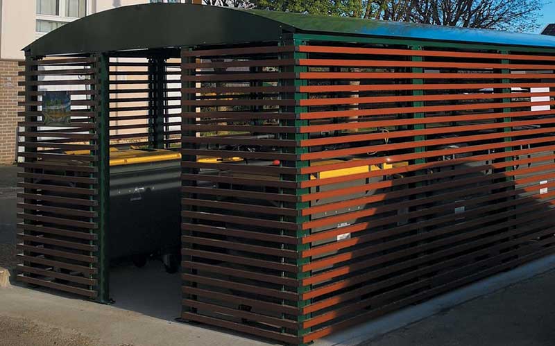 Parc à conteneurs en lattes de bois jusqu'à 14 bacs